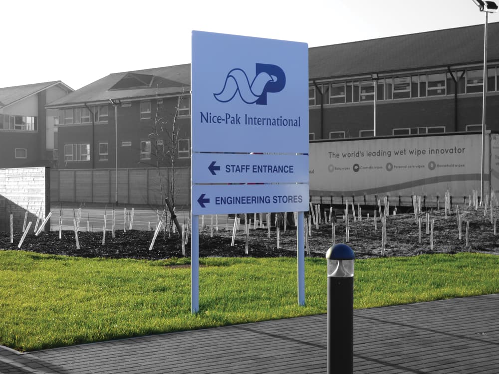 nice-pak-frrestand - Signs Northwest